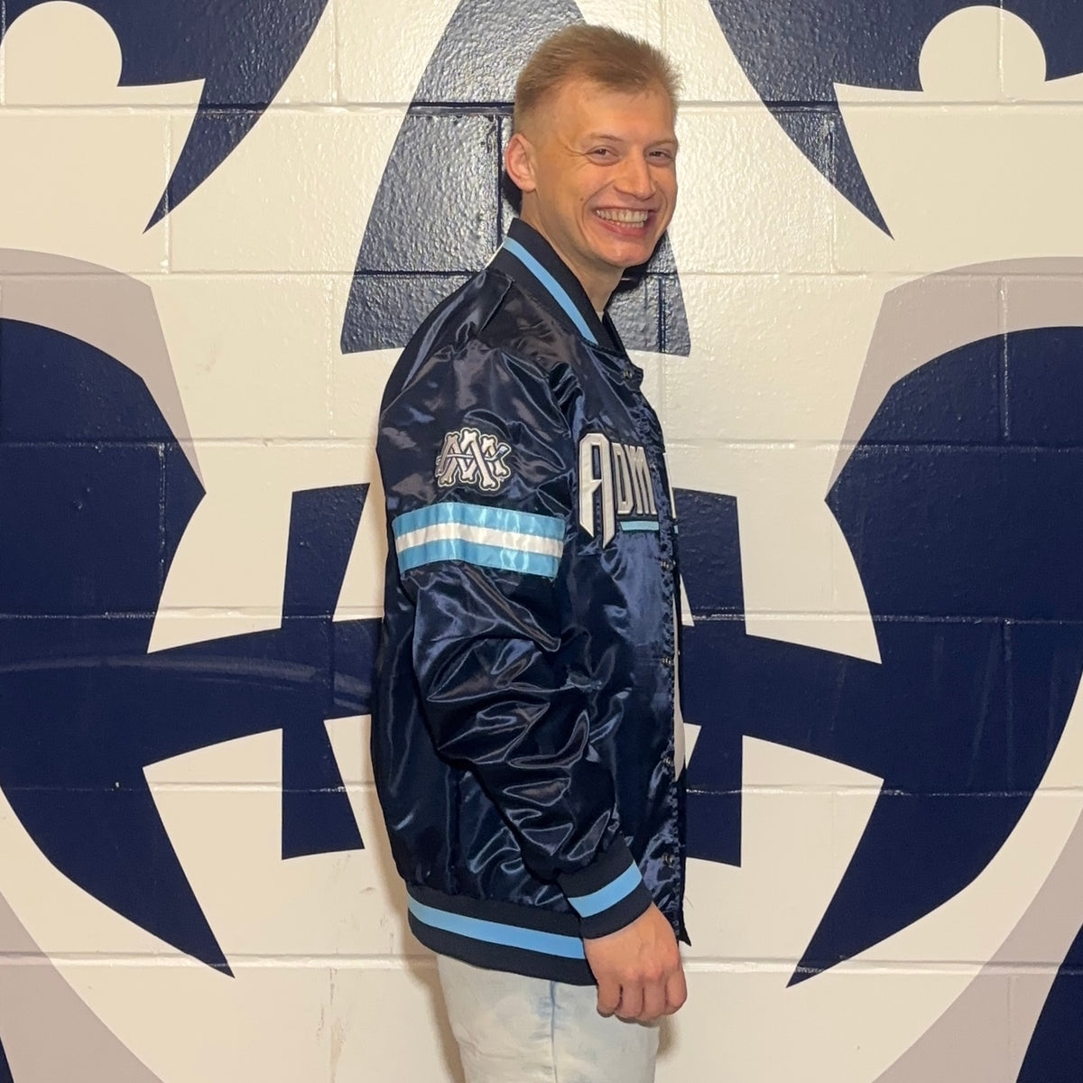 JACKET SCOUT CREST STR – Milwaukee Admirals